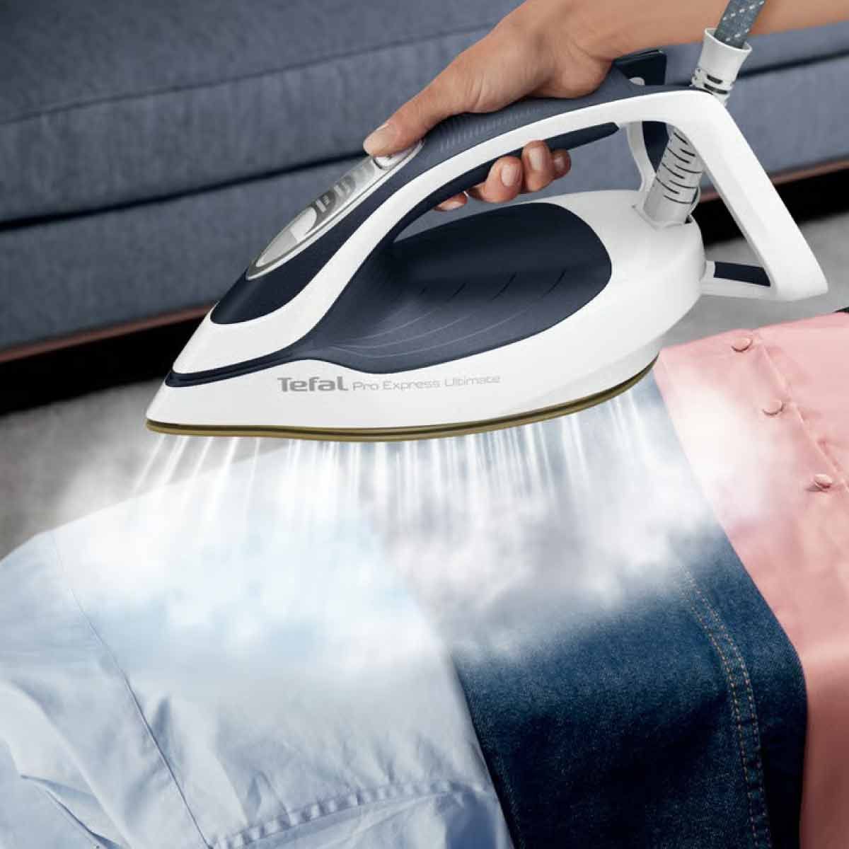 TEFAL เตารีดหม้อต้ม 3000W 8bar ไอน้ำ590g/นาที รุ่น GV9720E0